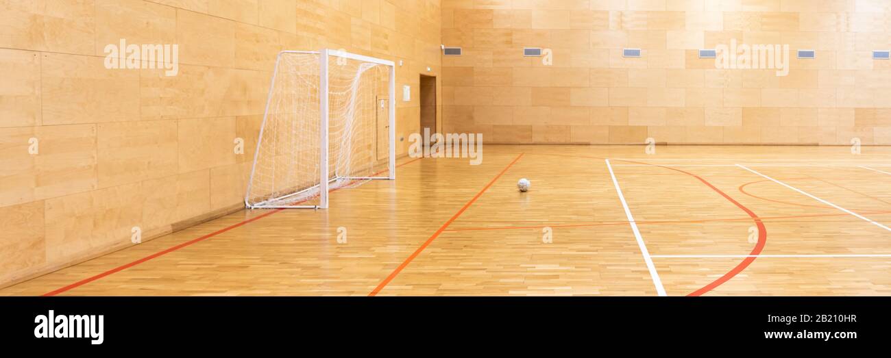 Handball wall hi-res stock photography and images - Alamy