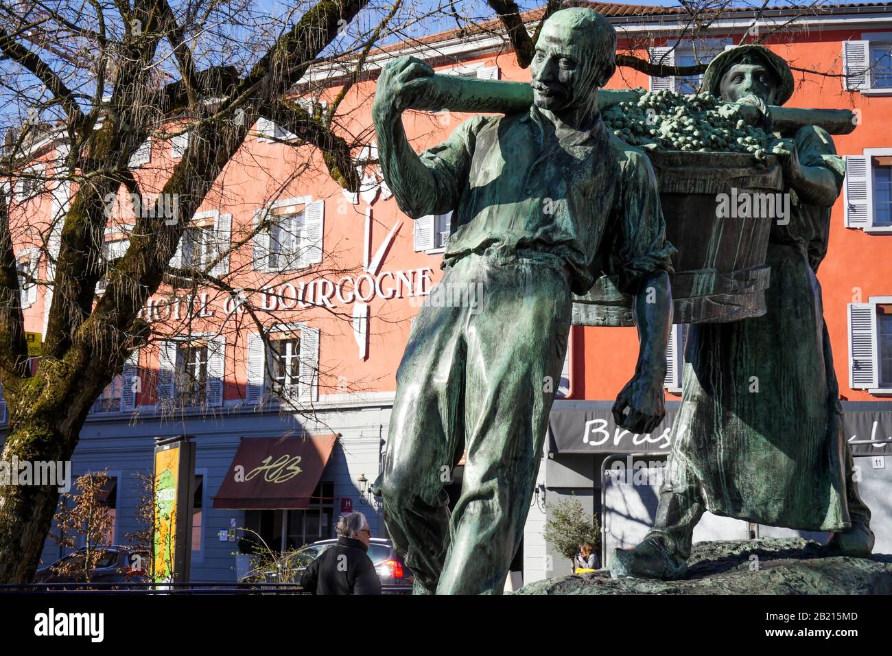 Grape harvesters, bronze statue by french sculptor Pierre Alexandre ...