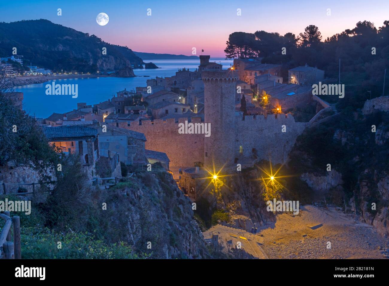 CASTLE OLD TOWN CALA ES CODOLAR BEACH TOSSA DE MAR COSTA BRAVA ...