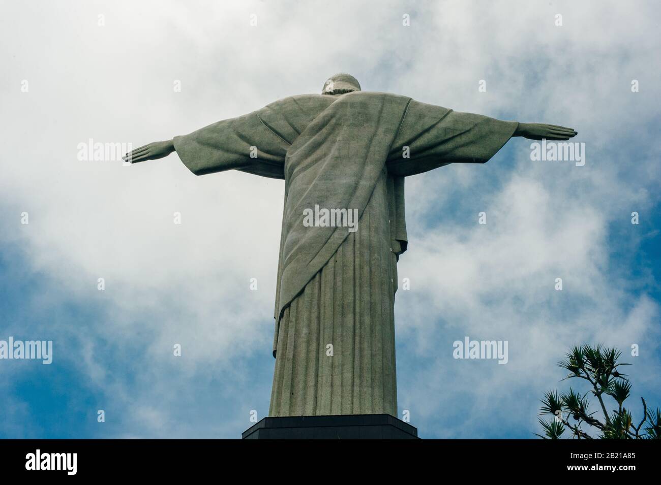The Christ the Redeemer statue a top the Corcovado Mountain in Rio de ...