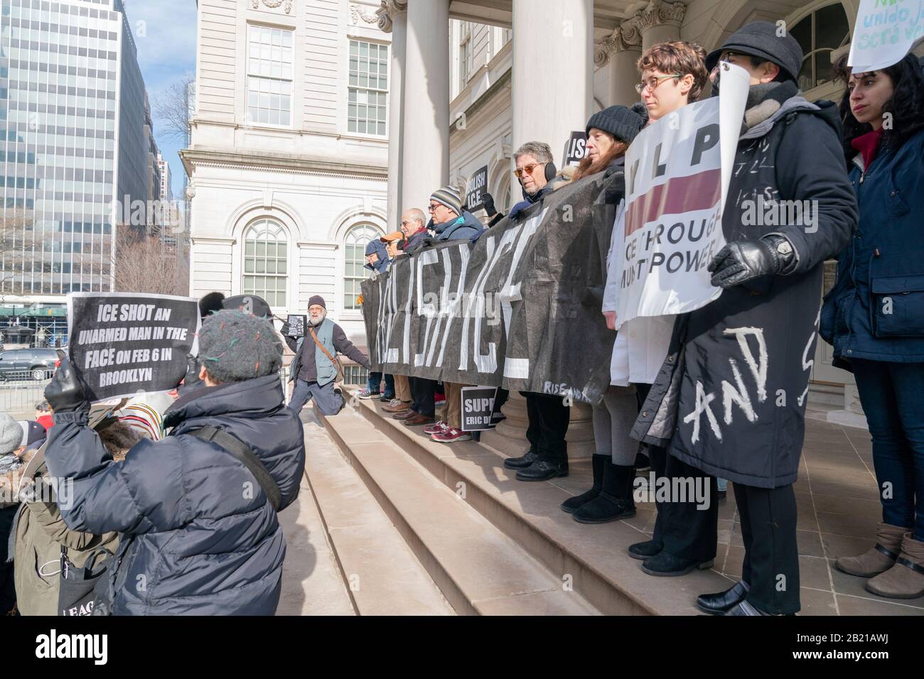 New york city hall hearing city hall hi-res stock photography and images - Alamy