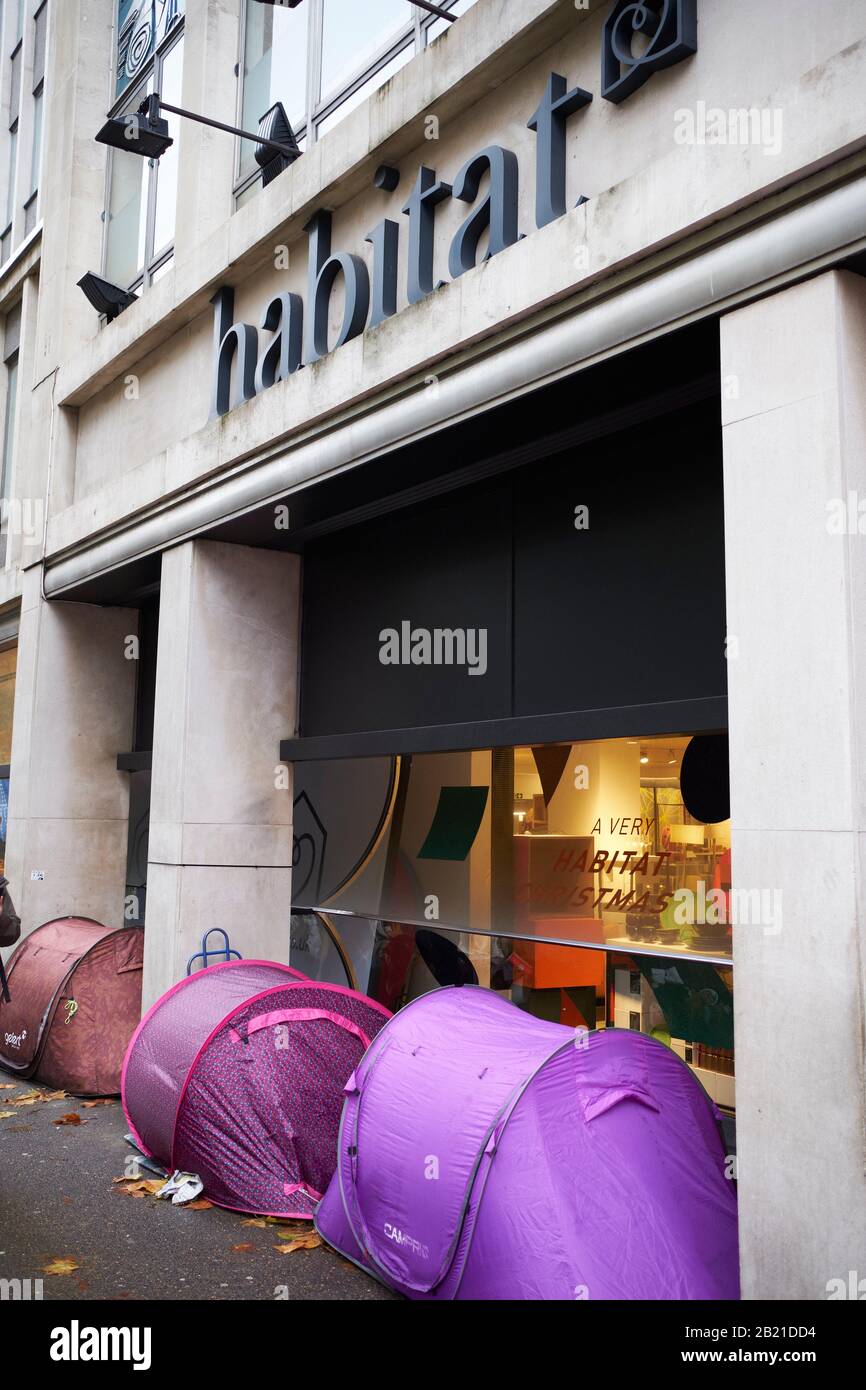 Tents belonging to the homeless outside " Habitat" homeware store ...