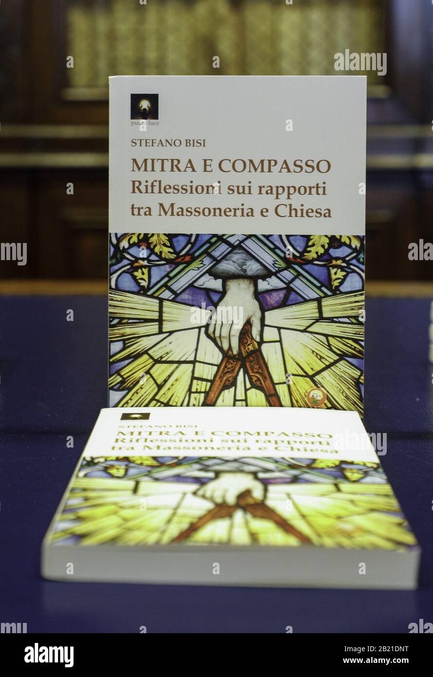 Master compass hi-res stock photography and images - Alamy