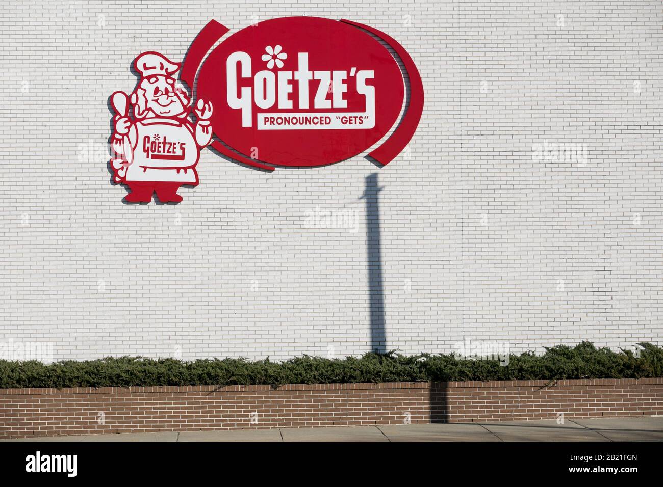 Candy company factory hi-res stock photography and images - Alamy