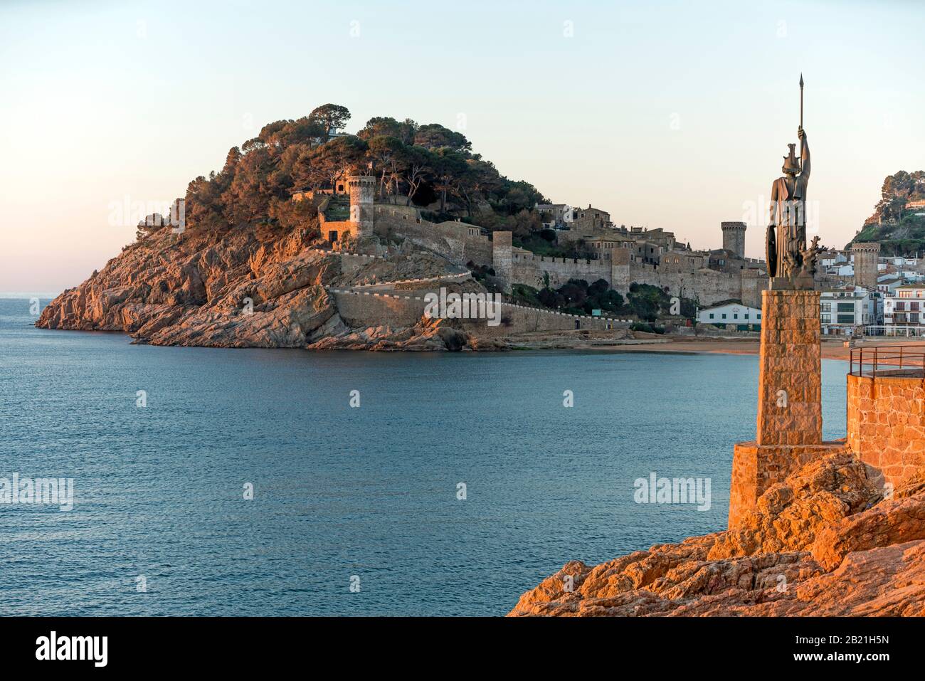 CASTLE OLD TOWN MINERVA STATUE (© FREDERIC MARES 1970) TOSSA DE MAR ...