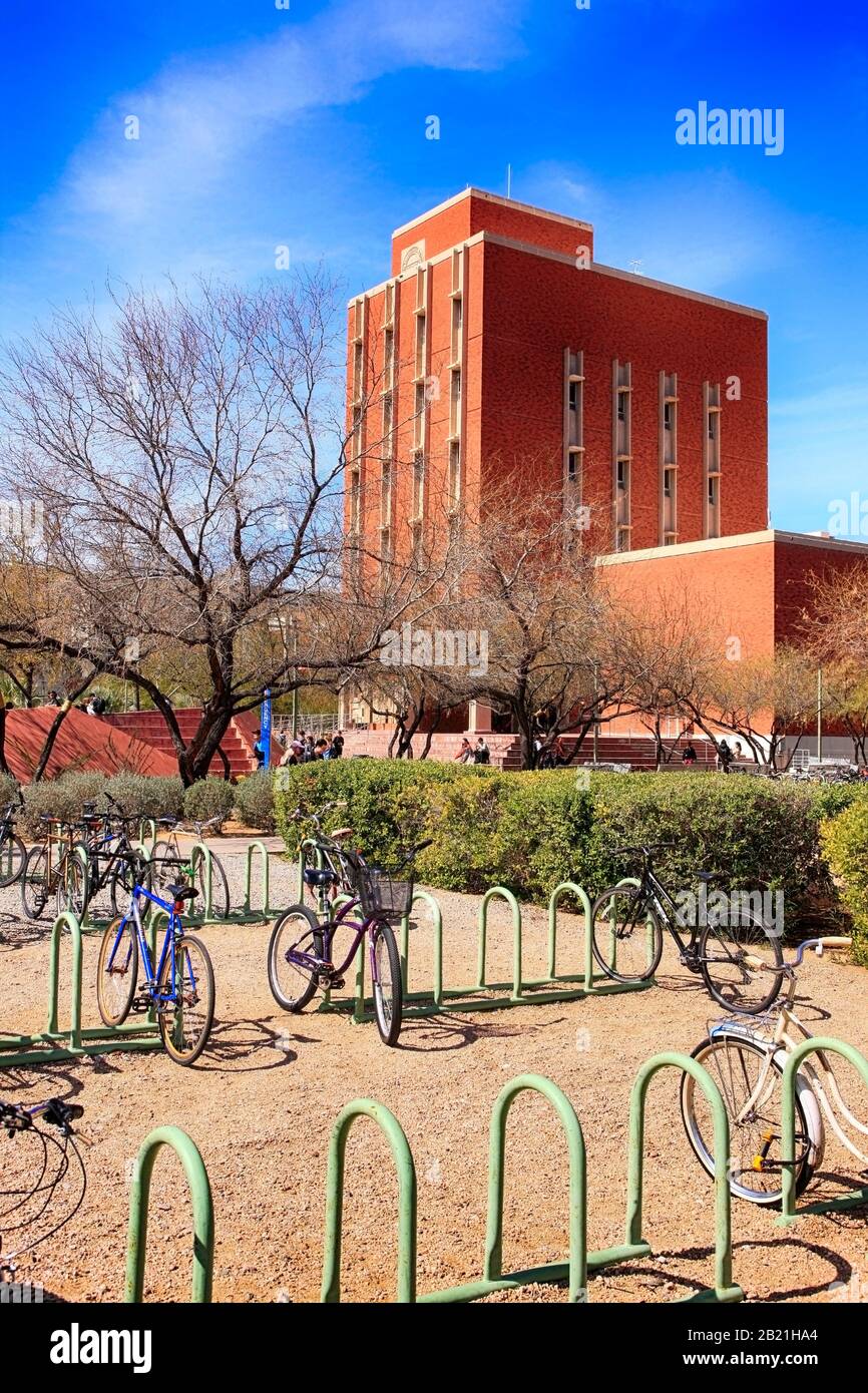 University of arizona tucson campus hi-res stock photography and images ...