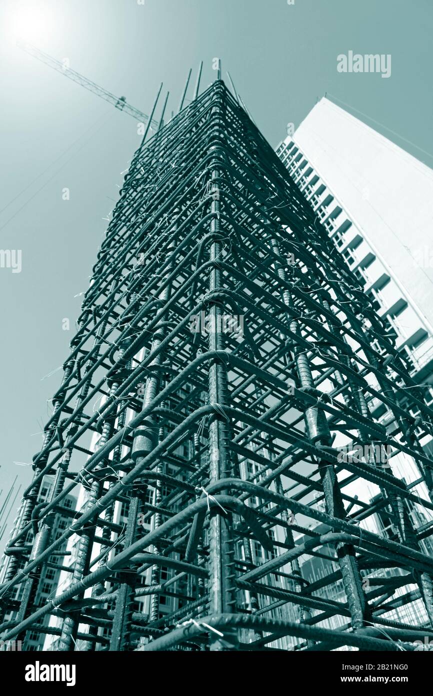 Steel grid on the construction site Stock Photo - Alamy