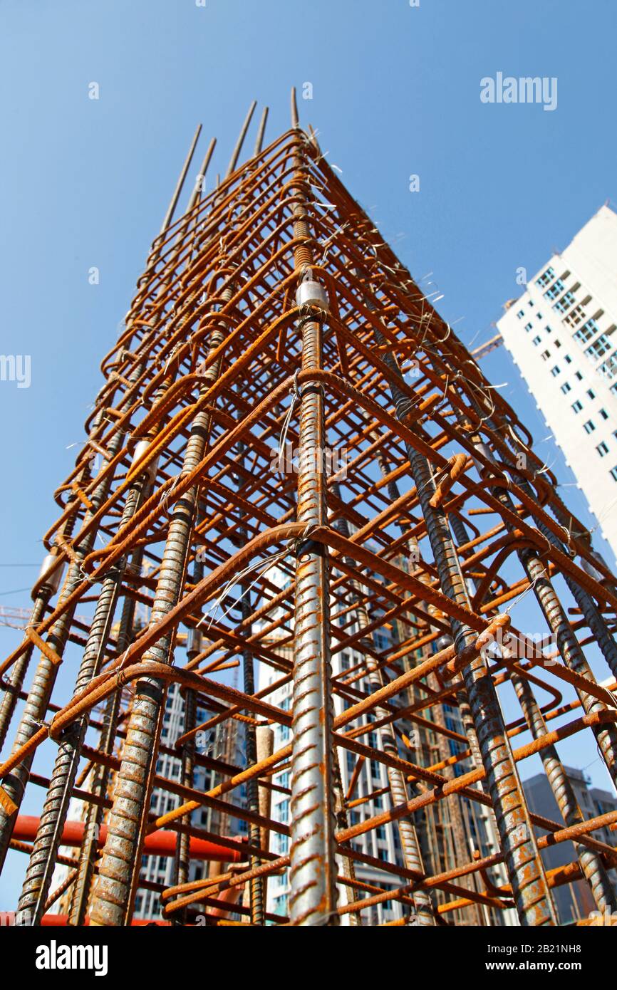 Steel grid on the construction site Stock Photo - Alamy