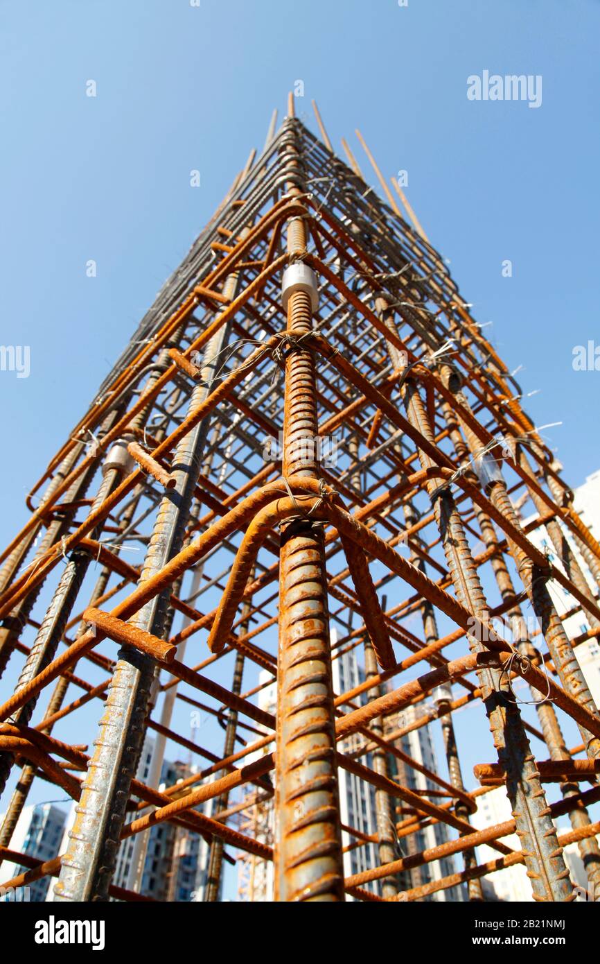 Steel grid on the construction site Stock Photo - Alamy