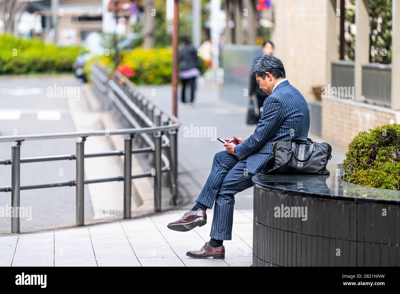 Japan salaryman hi-res stock photography and images - Alamy