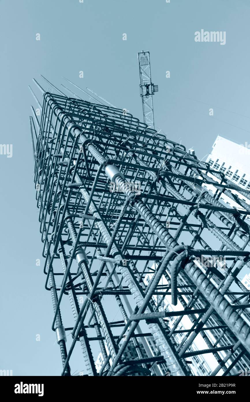 Steel grid on the construction site Stock Photo - Alamy