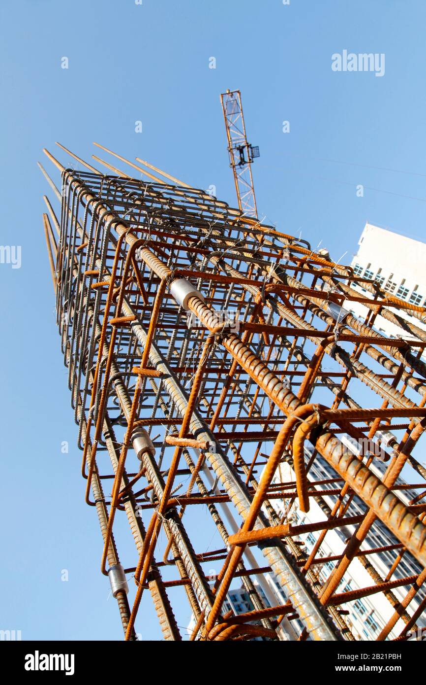 Steel grid on the construction site Stock Photo - Alamy