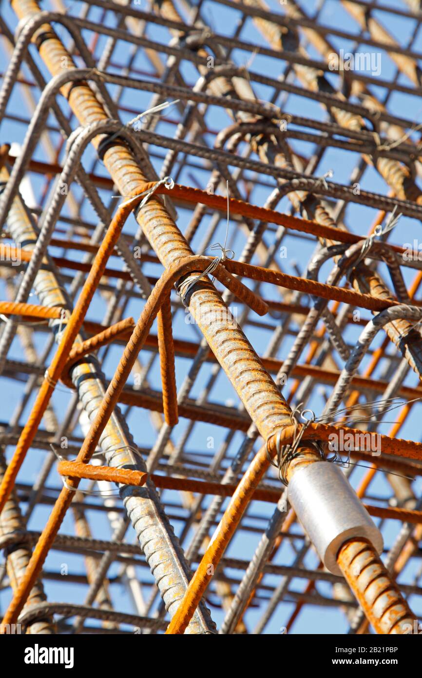 Steel grid on the construction site Stock Photo - Alamy