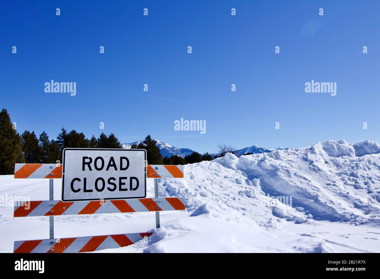 Desolate place hi-res stock photography and images - Alamy