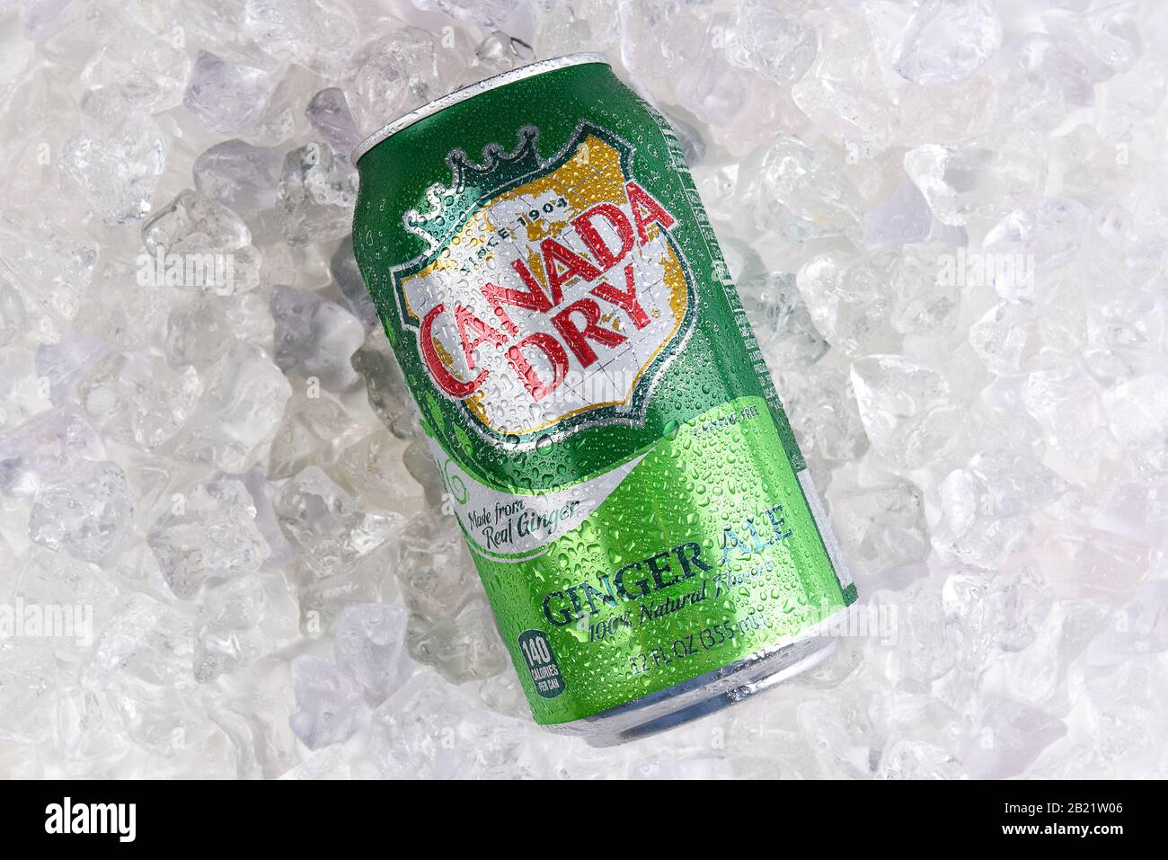 IRVINE, CALIFORNIA - MARCH 21, 2018: A can of Canada Dry Ginger Ale on ...