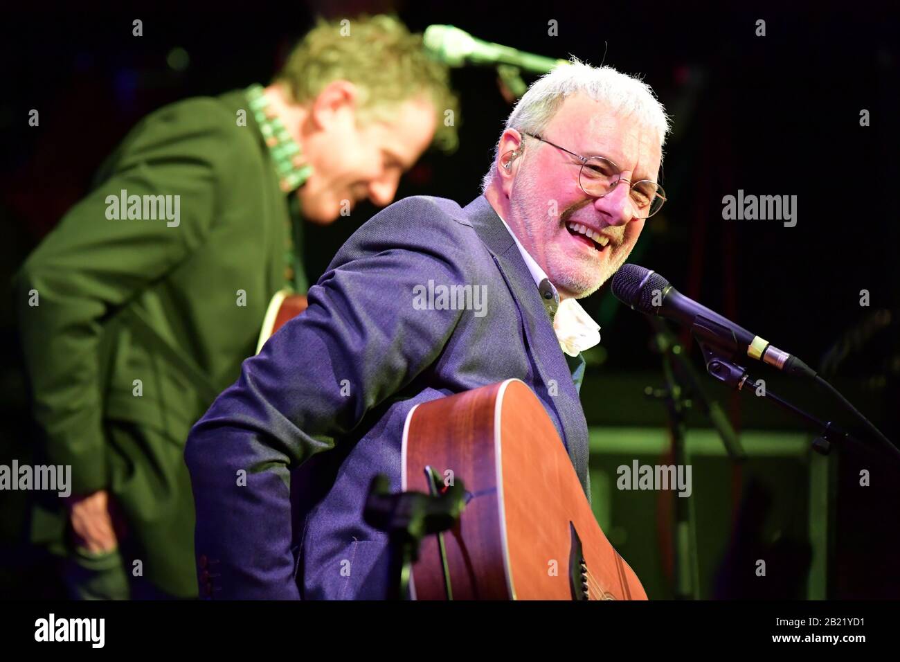 Steve harley uncovered hi-res stock photography and images - Alamy