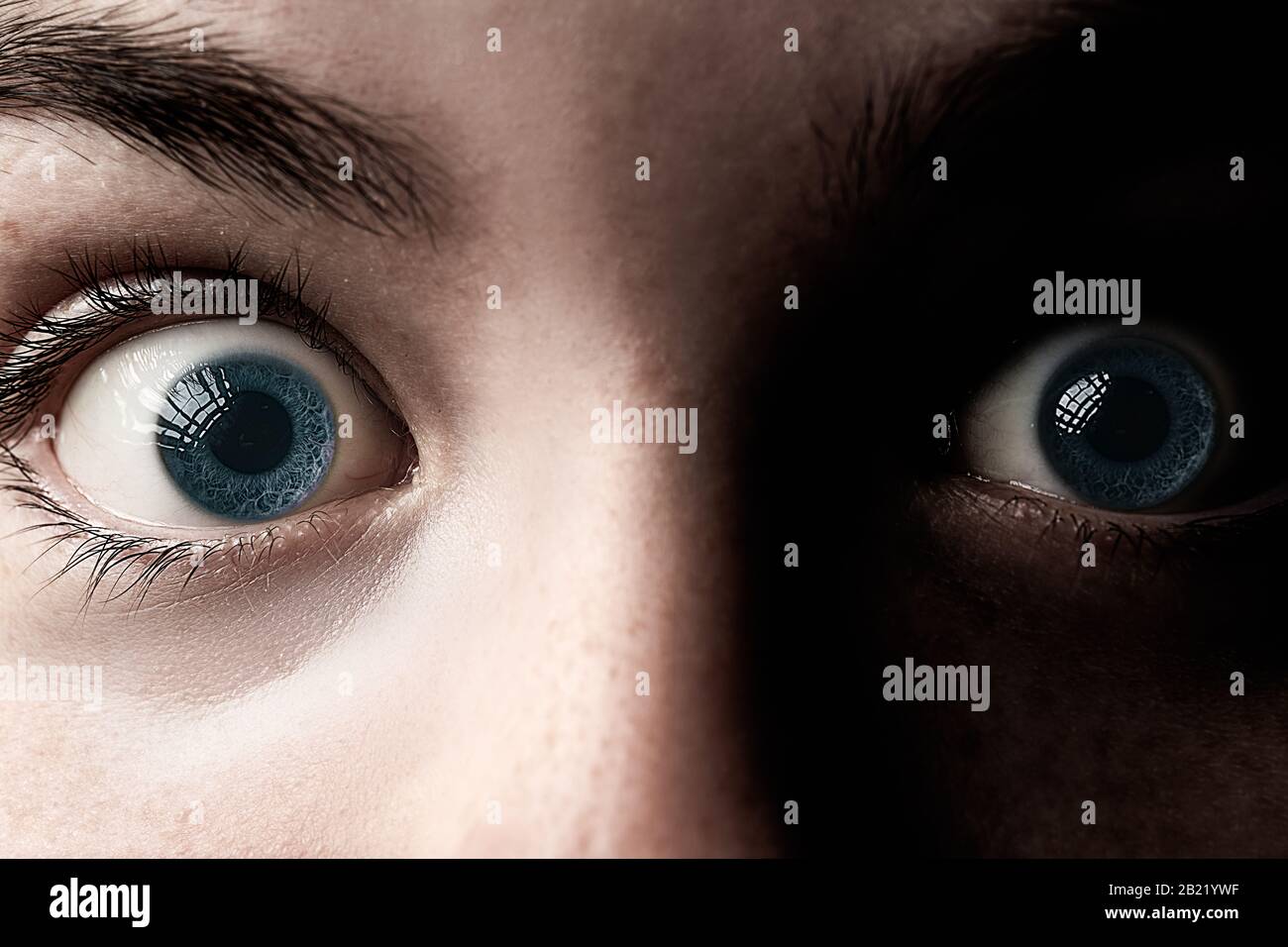 Woman eye close up surprise hi-res stock photography and images - Alamy