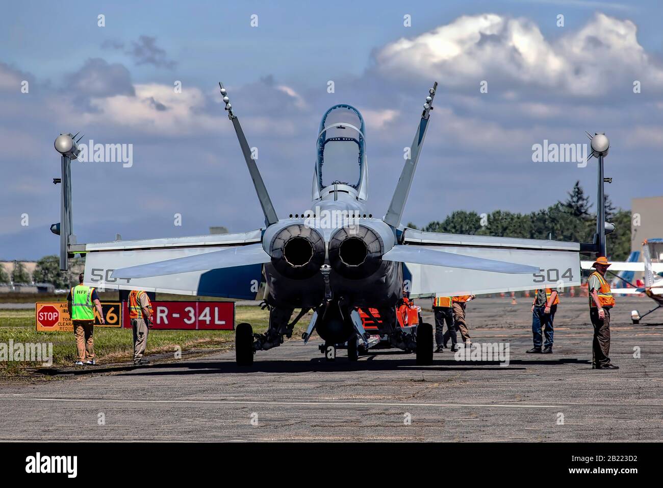 Mcdonnell douglas f18 hornet hi-res stock photography and images - Alamy