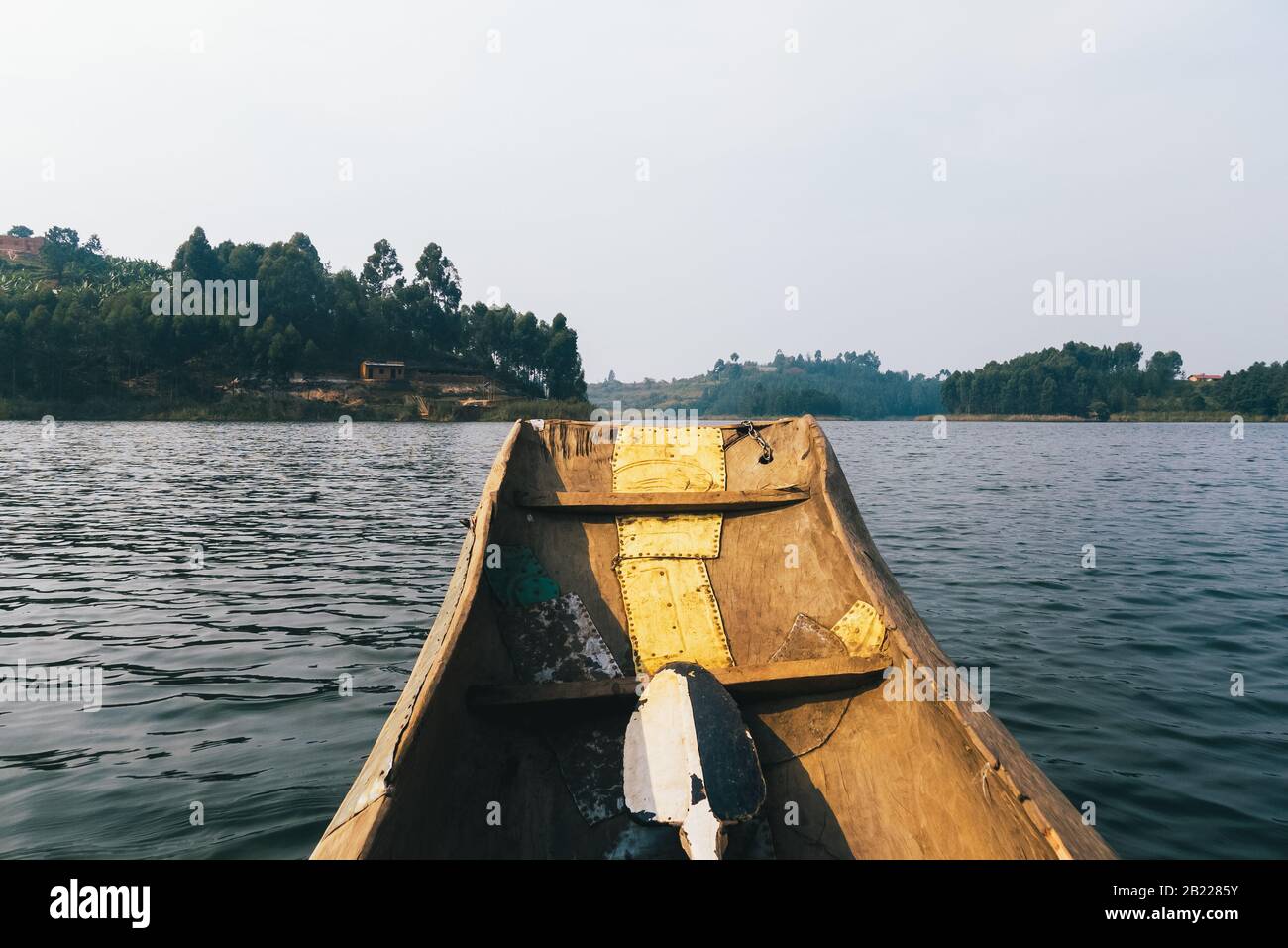 Dugout canoe africa hi-res stock photography and images - Alamy