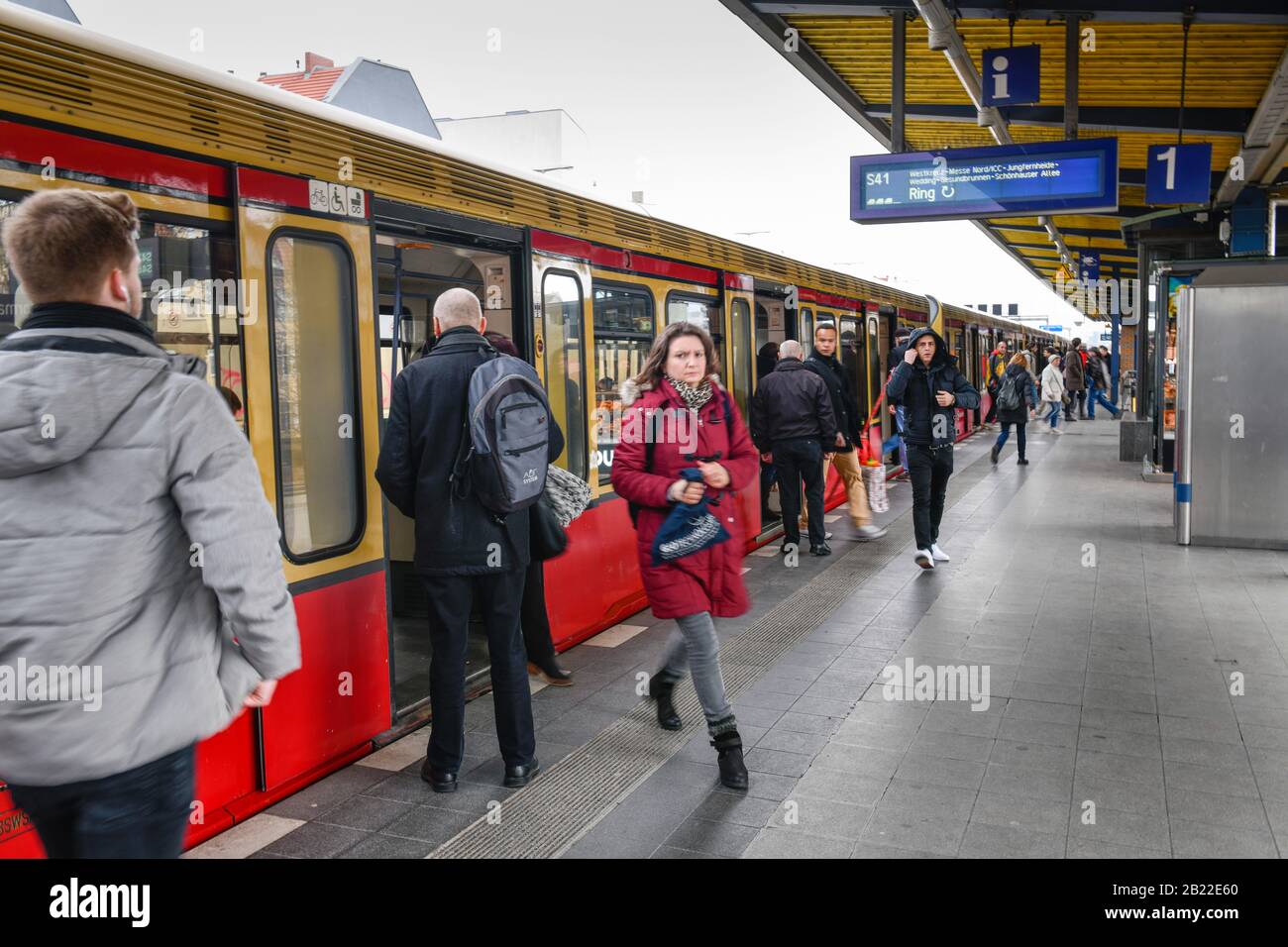 S Bahn Ring High Resolution Stock Photography and Images - Alamy
