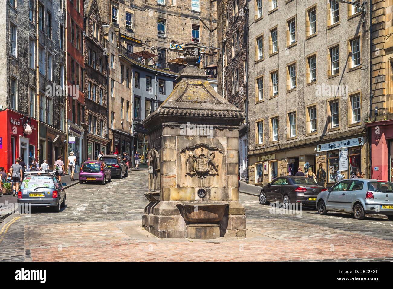 Victoria street scottish architecture hi-res stock photography and ...