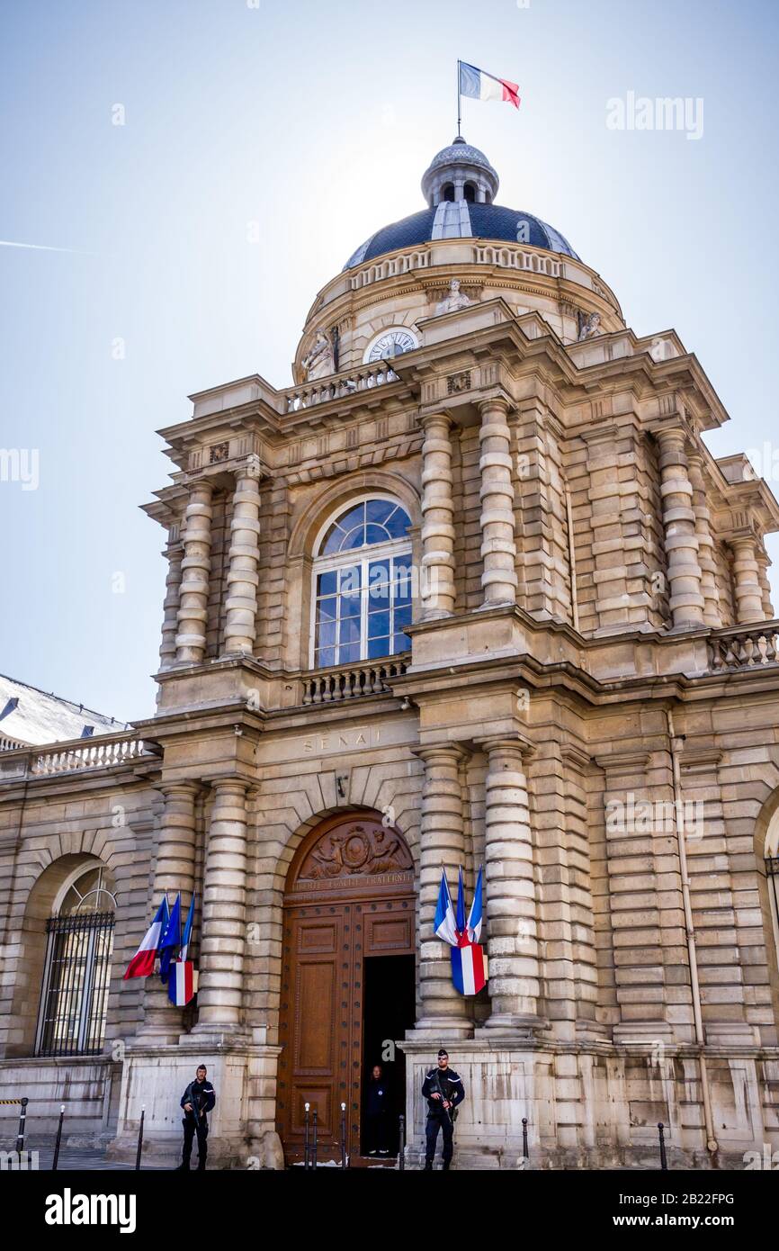 French senate building hi-res stock photography and images - Alamy