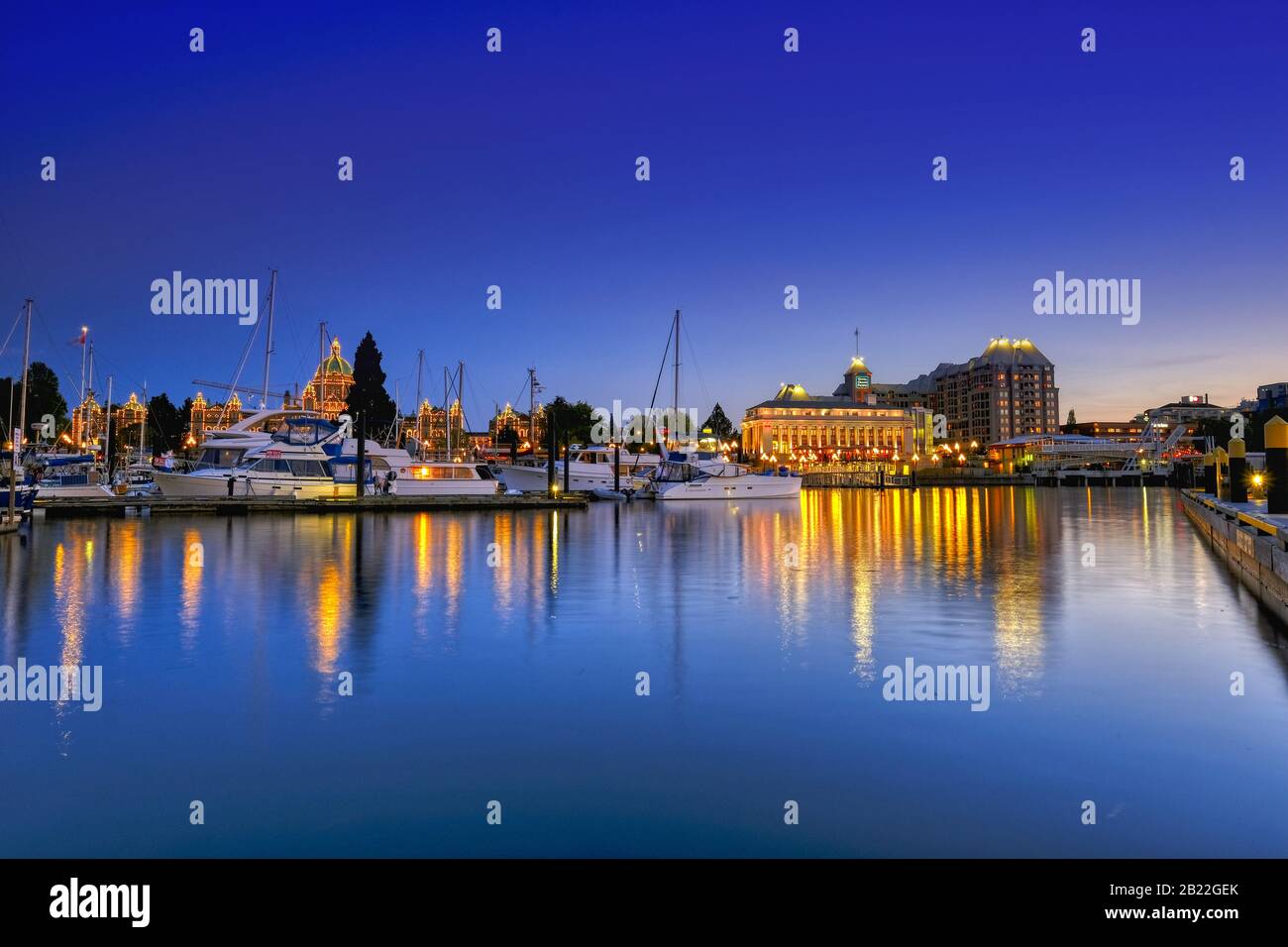 Victoria canada skyline summer hi-res stock photography and images - Alamy
