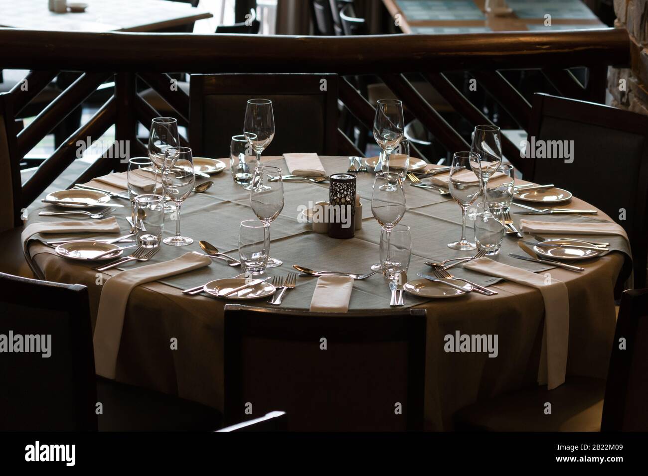 Dining tables hi-res stock photography and images - Alamy