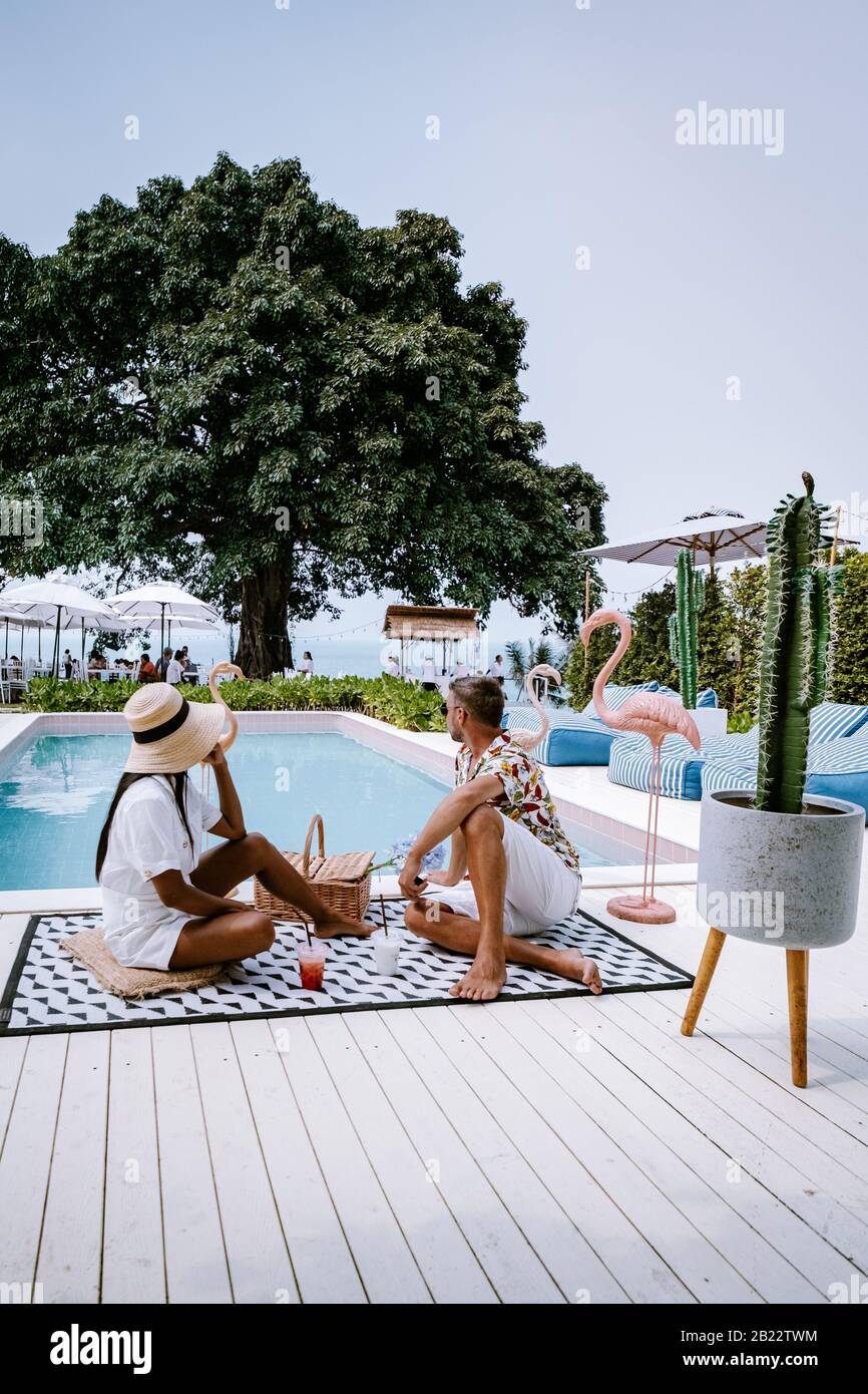 Retro Family Picnic High Resolution Stock Photography and Images - Alamy