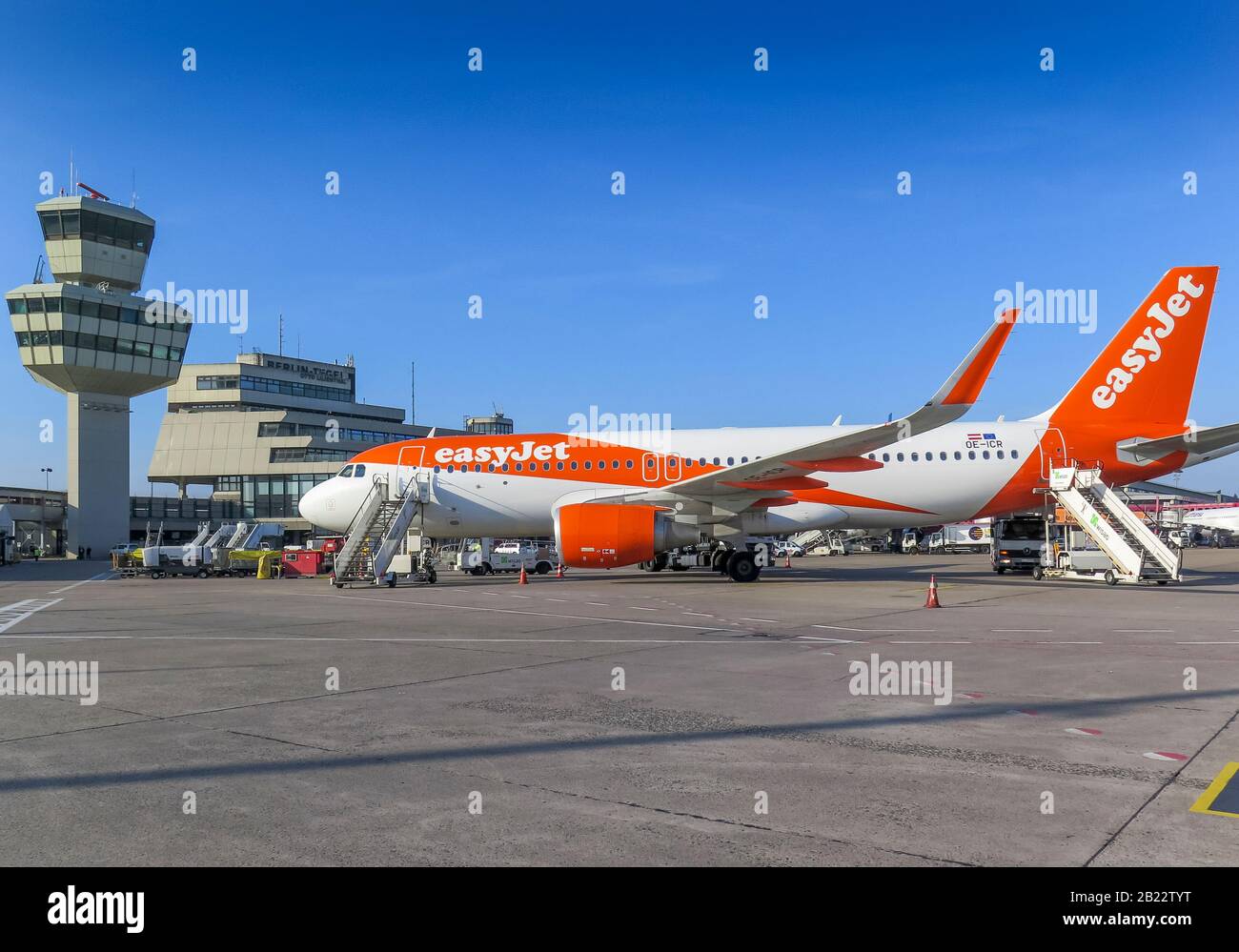 Flugzeug logo hi-res stock photography and images - Alamy