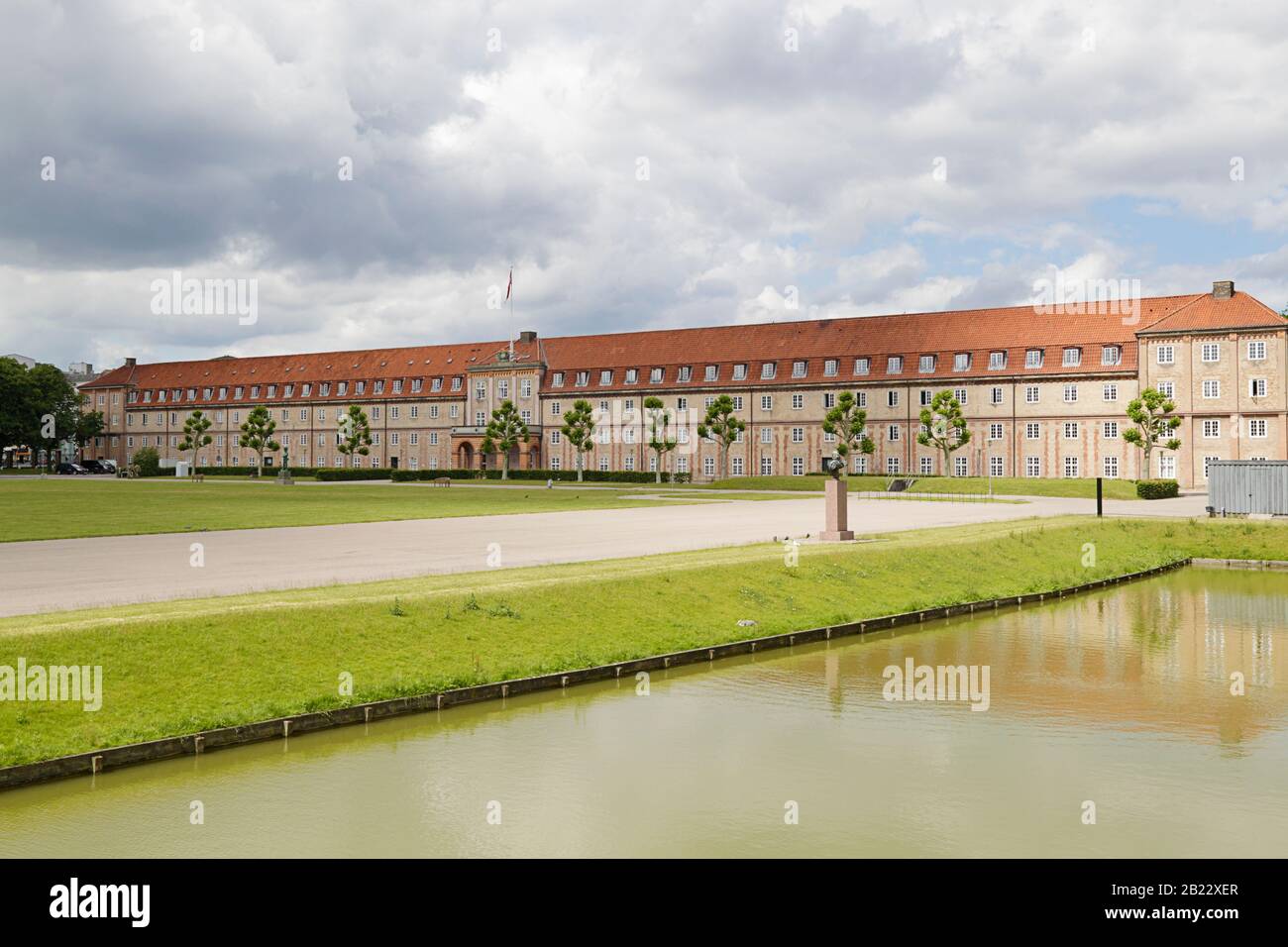 Life guard barracks hi-res stock photography and images - Alamy
