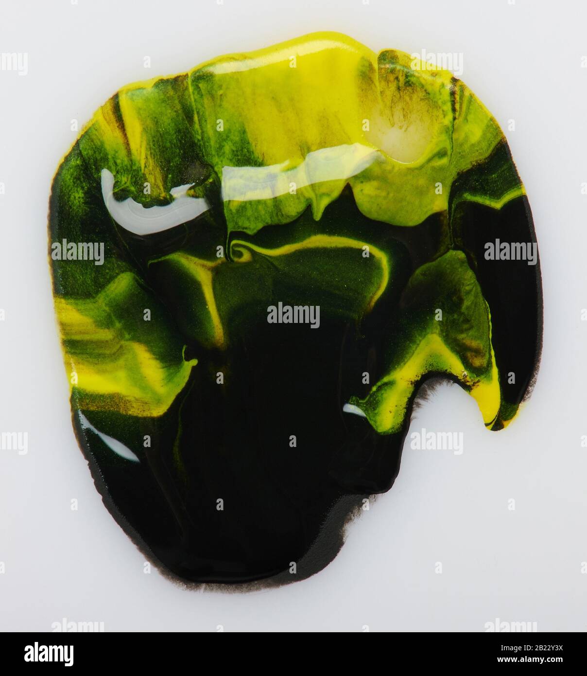 Black colour drop hi-res stock photography and images - Alamy