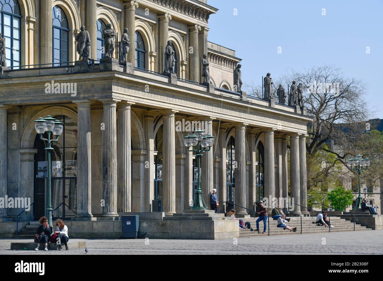 Opernhaus hannover hi-res stock photography and images - Alamy