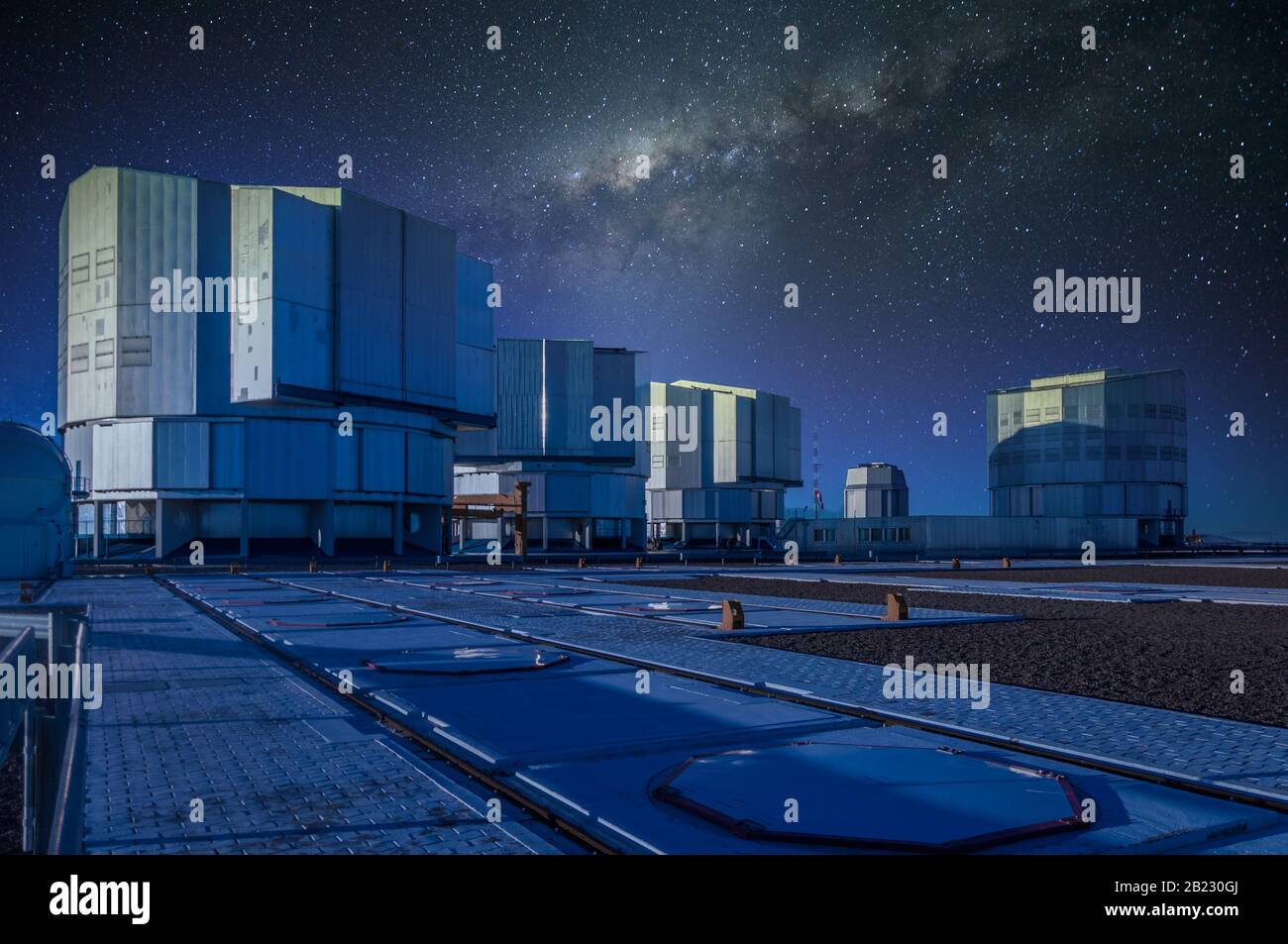 The Very Large Telescope complex on Cerro Paranal, Chile Stock Photo ...