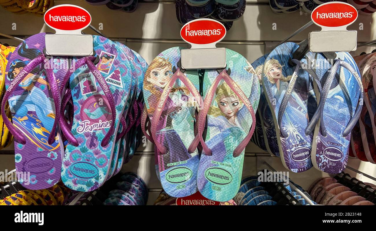 Anna in frozen hi-res stock photography and images - Alamy