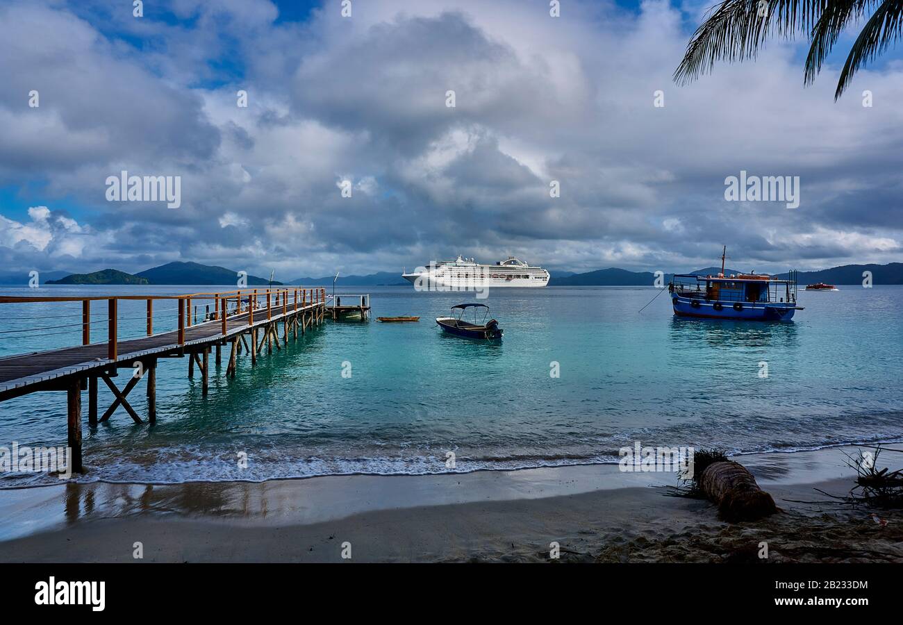 Doini island is located in the heart of milne bay hi-res stock ...