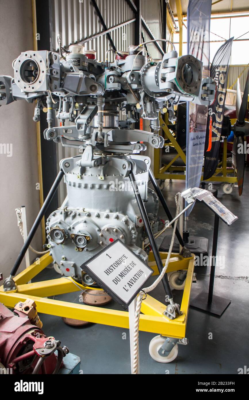 Main rotor hi-res stock photography and images - Alamy