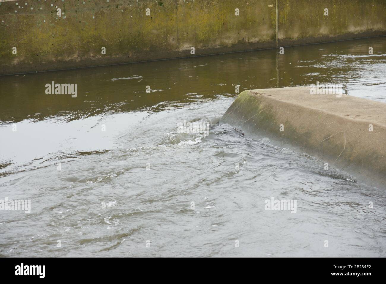 Rain water system hi-res stock photography and images - Alamy
