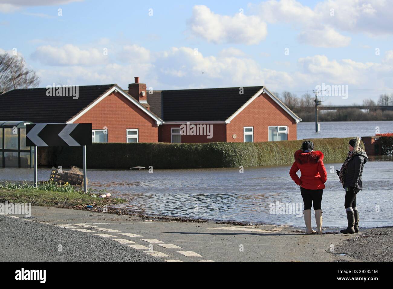 Floodwater in the town of east cowick hi-res stock photography and ...