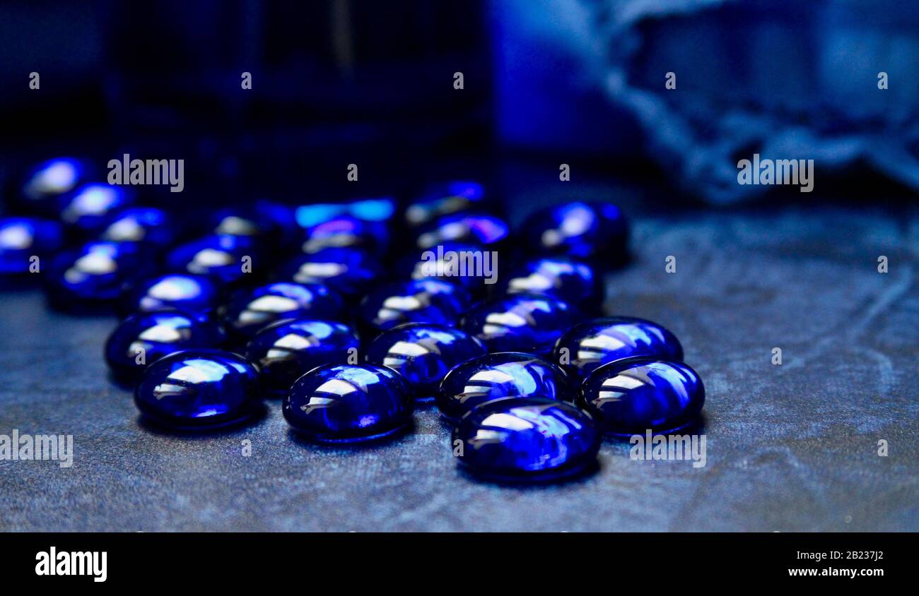 Monochromatic blue hi-res stock photography and images - Alamy