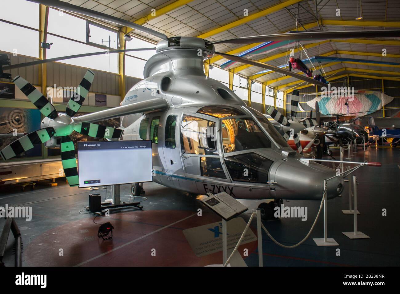 Musée de l'Aviation à Saint Victoret (Bouches-du-Rhône,France) : AIRBUS ...