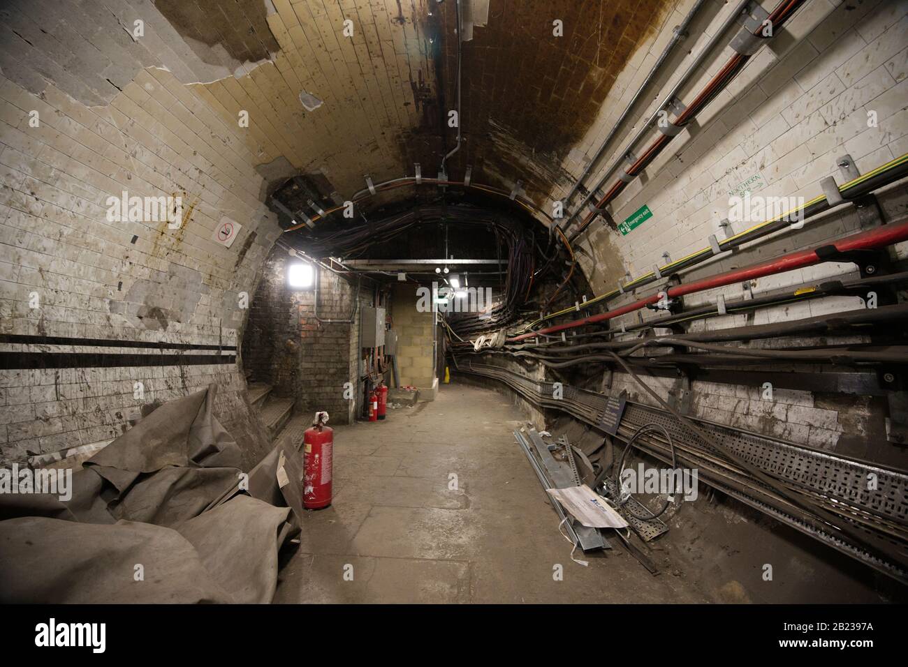 Abandoned fire station london hi-res stock photography and images - Alamy
