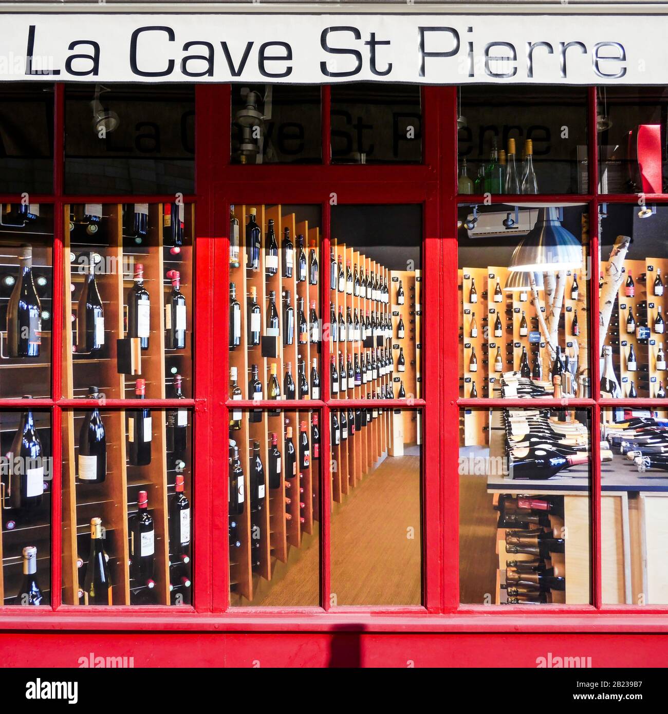 France macon shop hi-res stock photography and images - Alamy