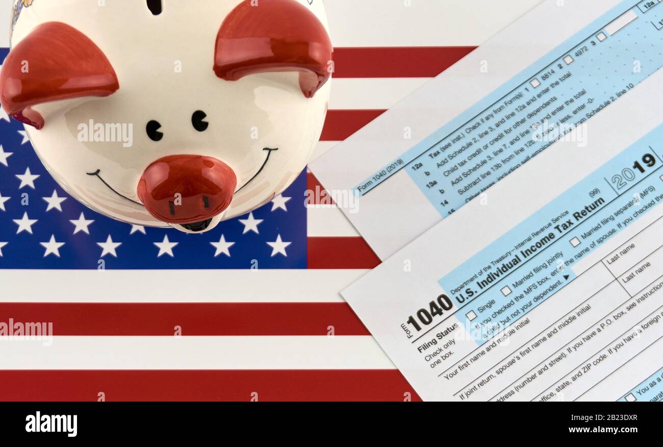 Form 1040 tax hi-res stock photography and images - Alamy