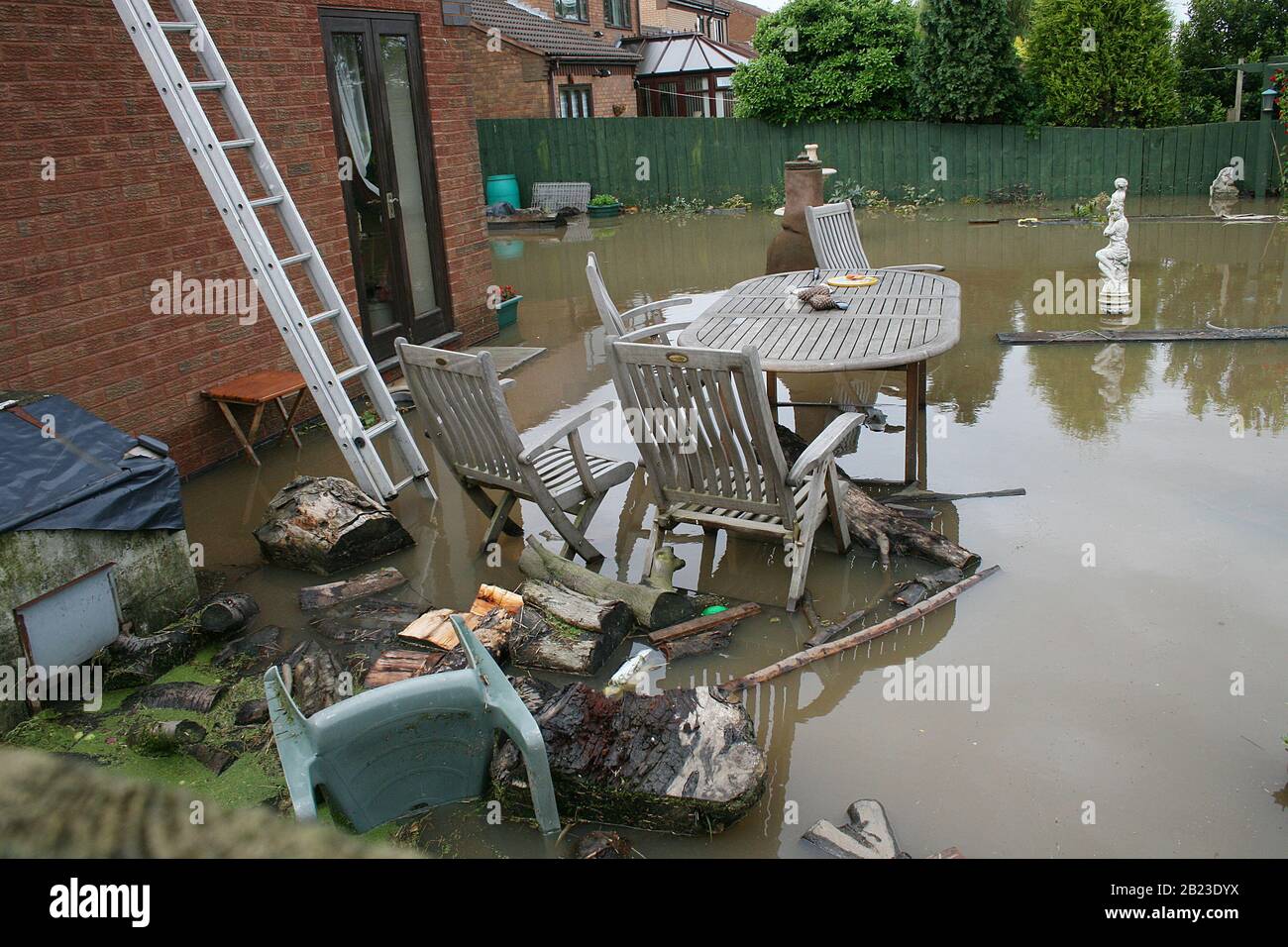 Rain garden flooded hi-res stock photography and images - Alamy