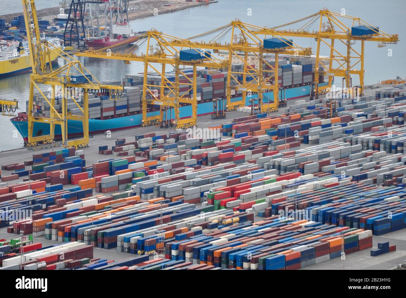 Many container ship hi-res stock photography and images - Alamy