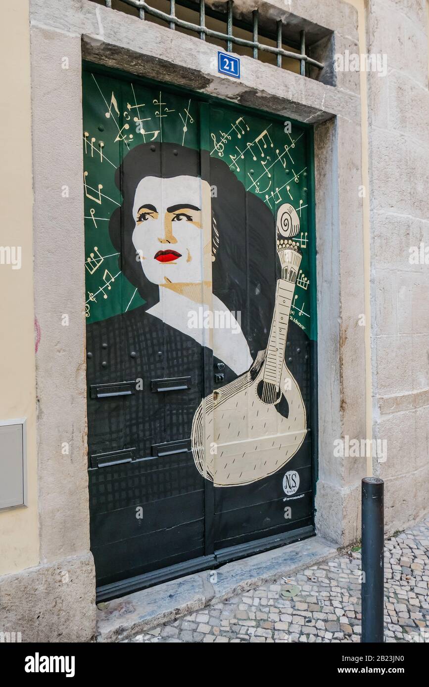 Lisbon fado singer hi-res stock photography and images - Alamy
