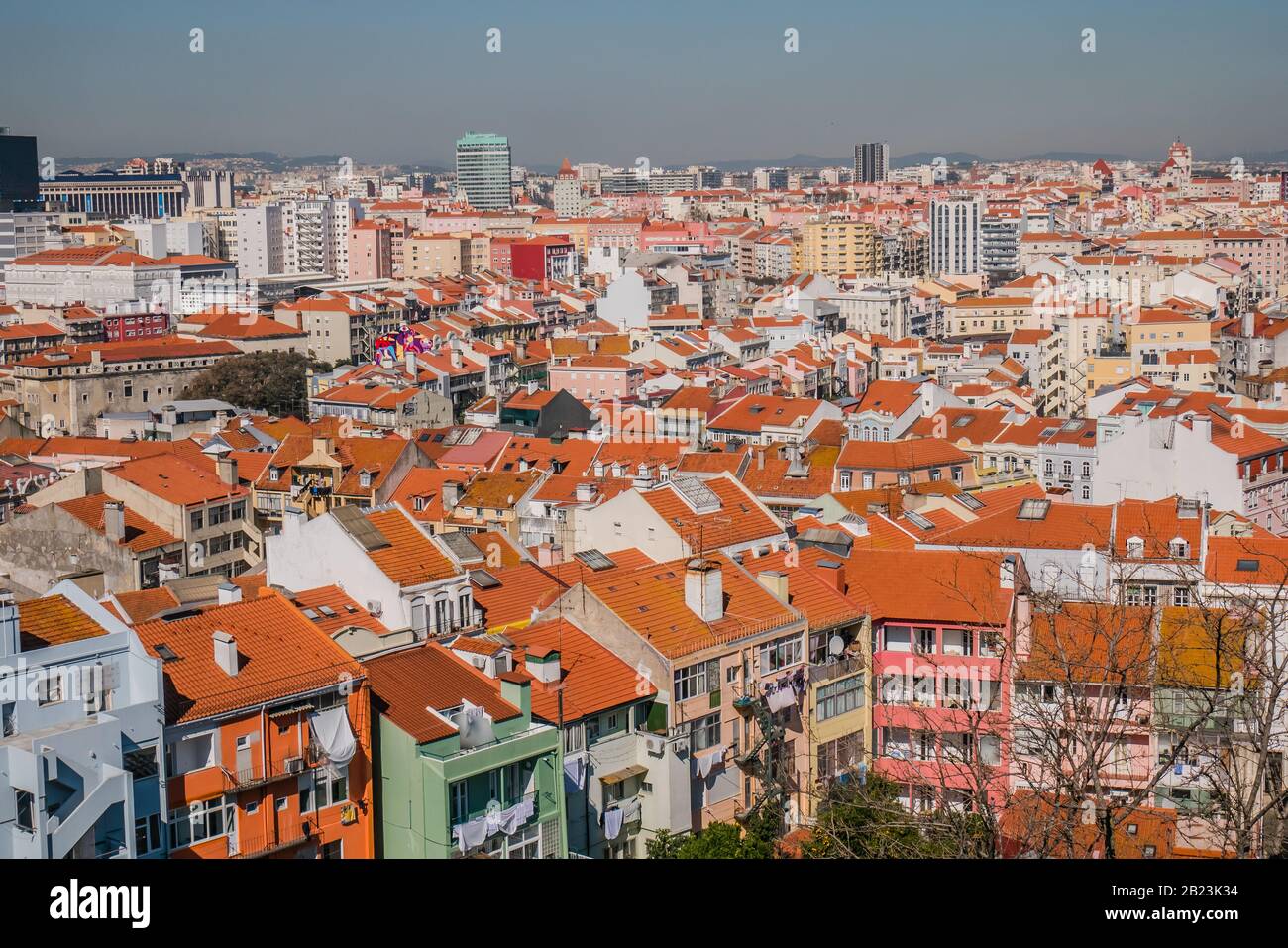 Red rooftop houses portugal hi-res stock photography and images - Alamy