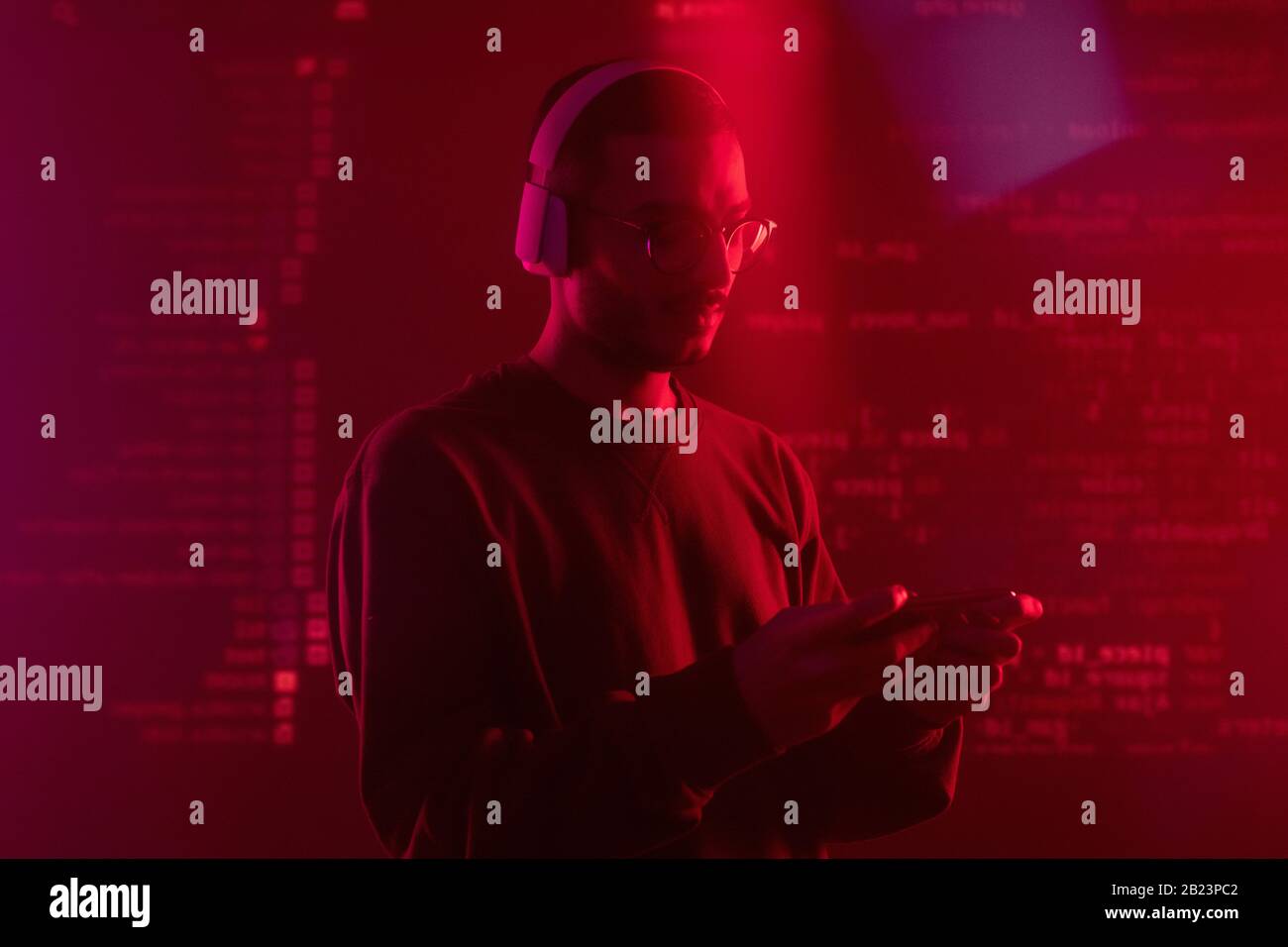 Serious programmer hi-res stock photography and images - Alamy