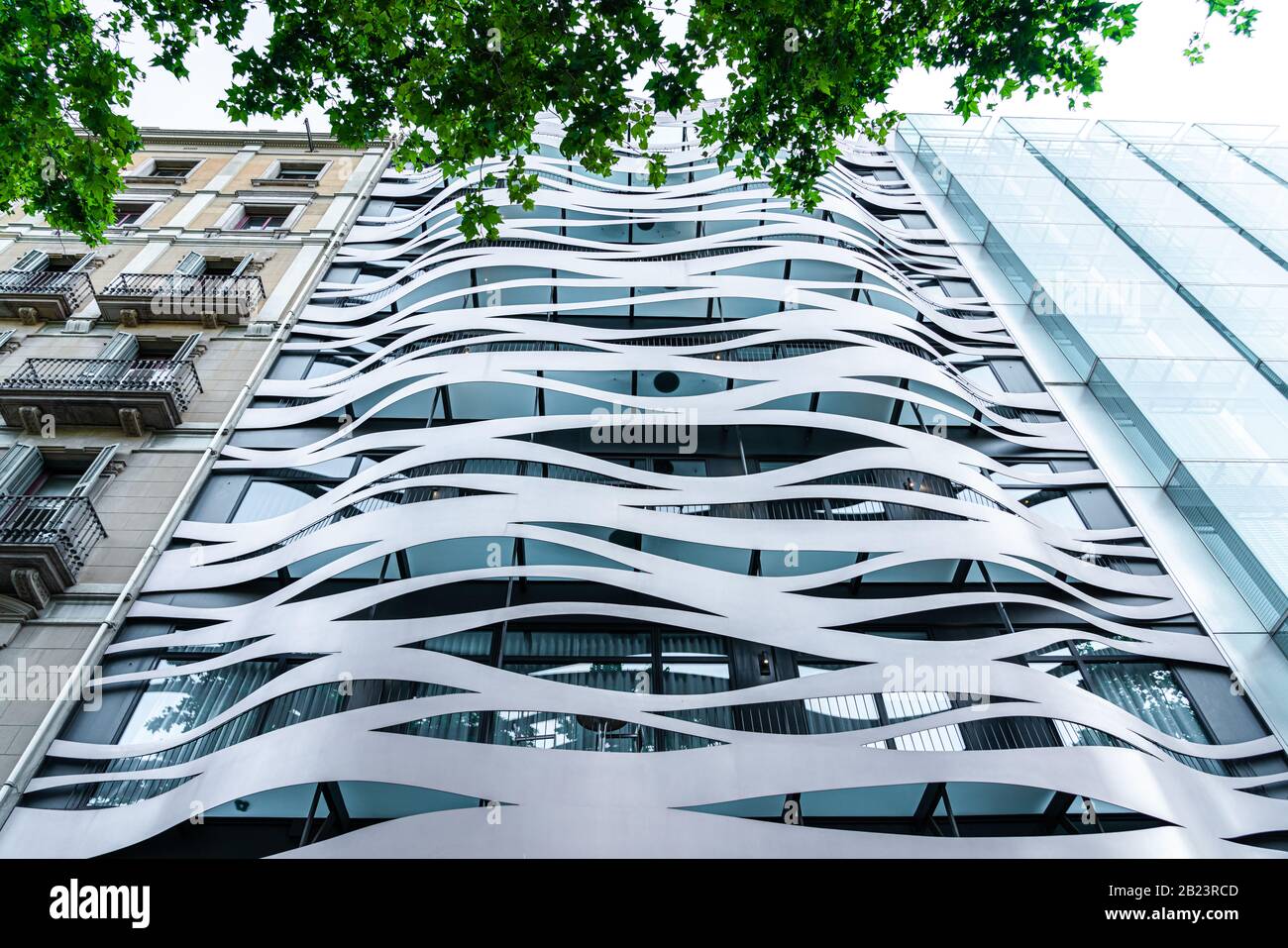 Wavy metal facade hi-res stock photography and images - Alamy